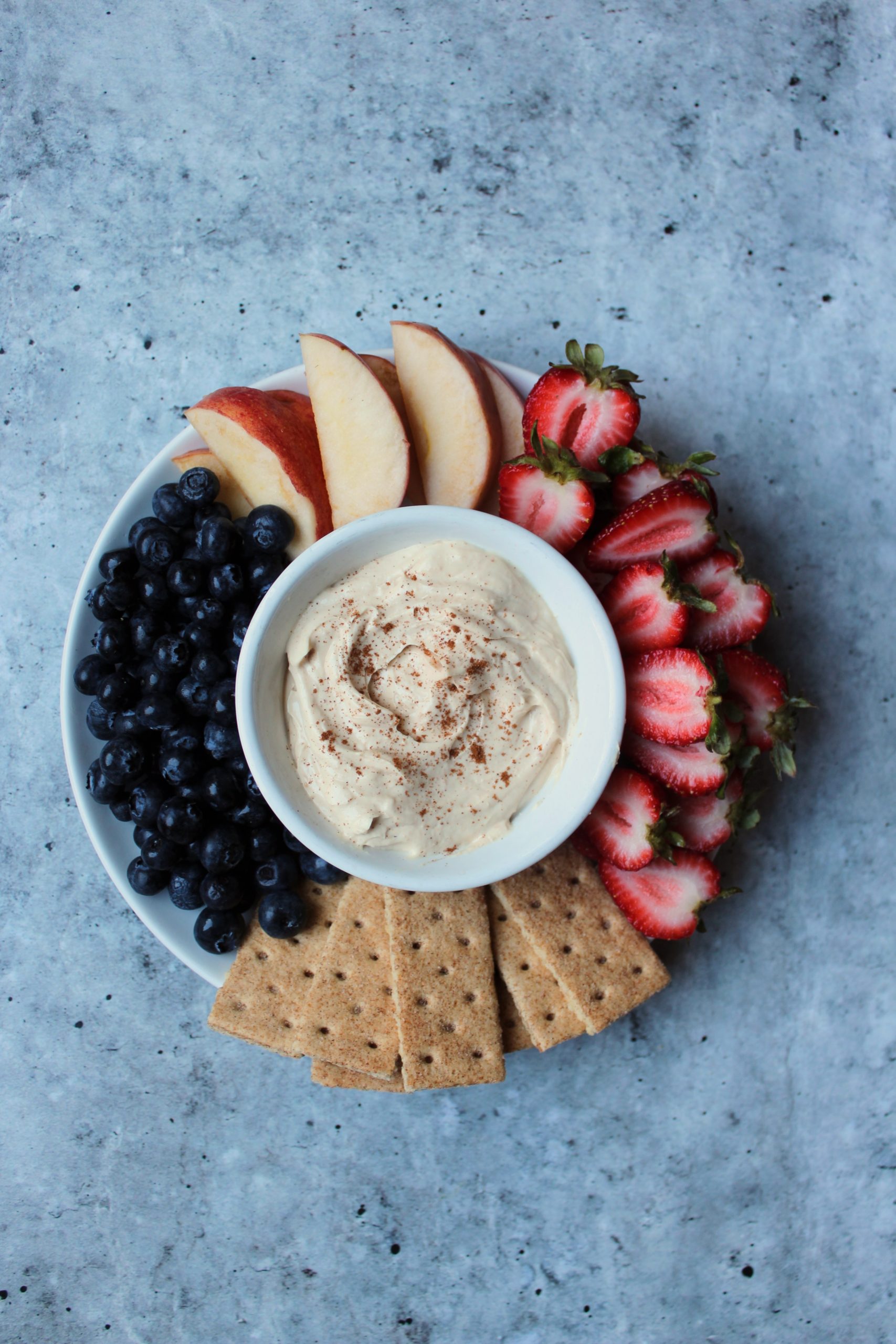 4-Ingredient Fruit Dip | Autumn Enloe Nutrition